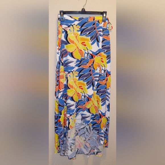 Francesca's Collections | Skirts | Francescas Floral Wrap Skirt S ...